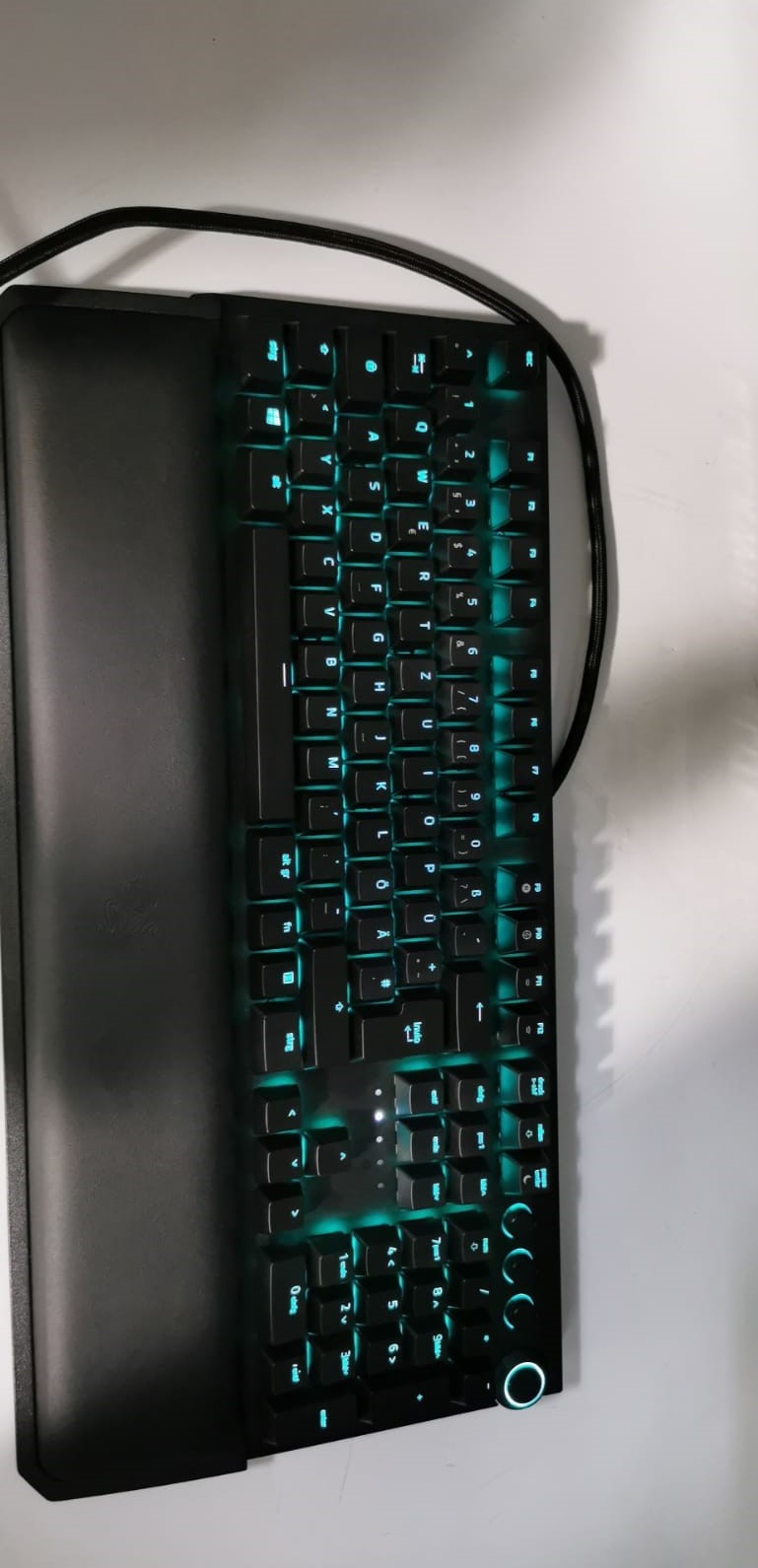 Razer BlackWidow X Chroma Mechanical Gaming Keyboard USA Layout QWERTY ...